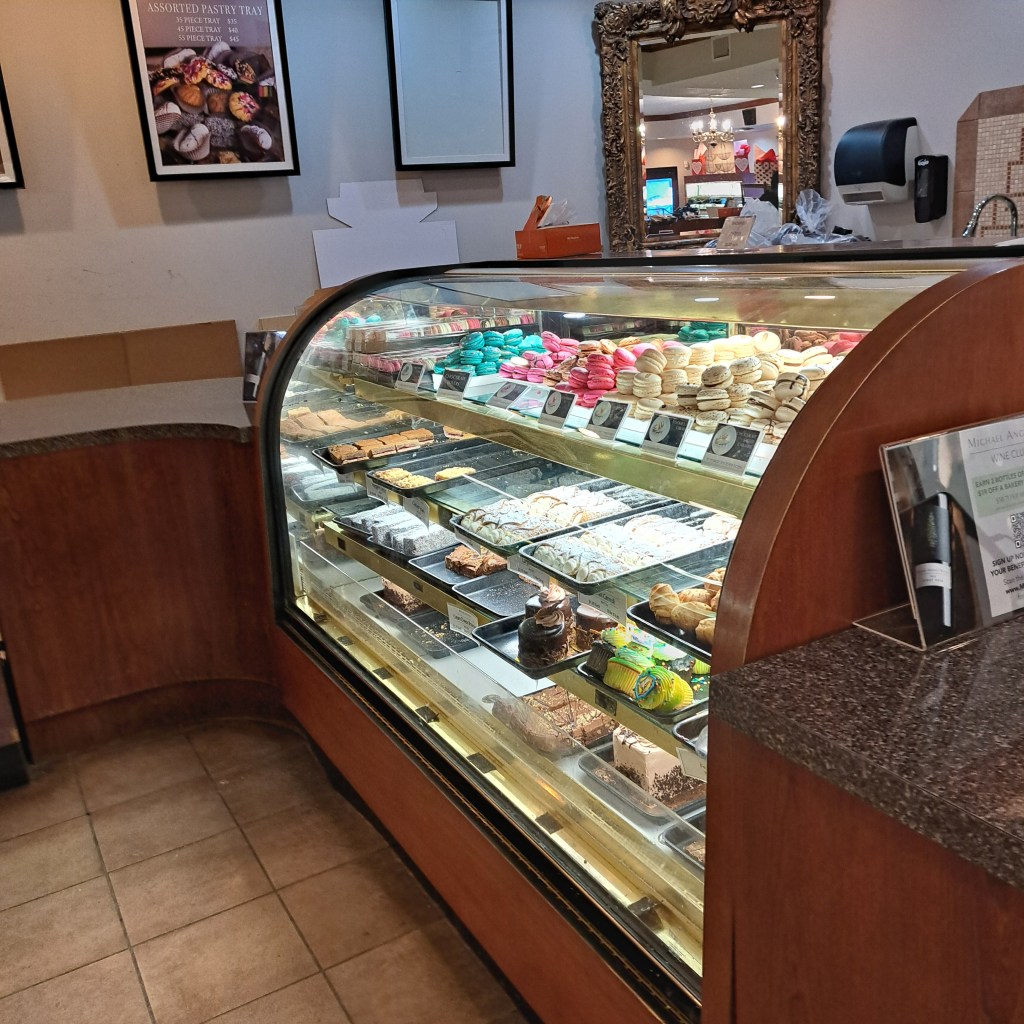 Michael Angelo’s Bakery – Cleveland Rocks, Cleveland Eats